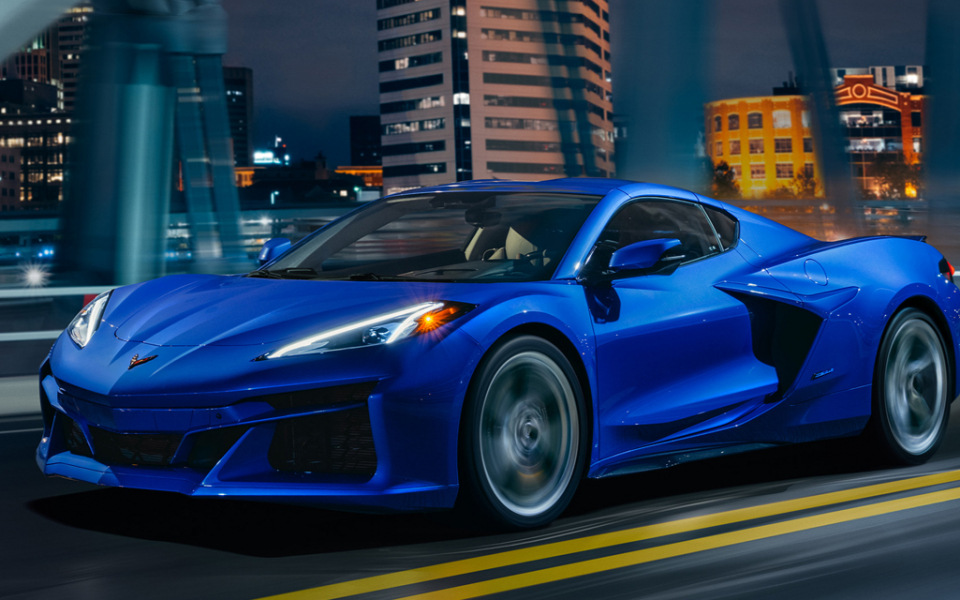 GM Unveils First Ever "Electrified" Corvette Eray - Passport to Wall Street